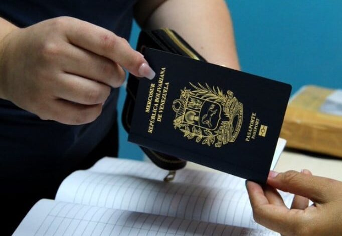 Solicitar el pasaporte venezolano desde Colombia: costos, requisitos y ...